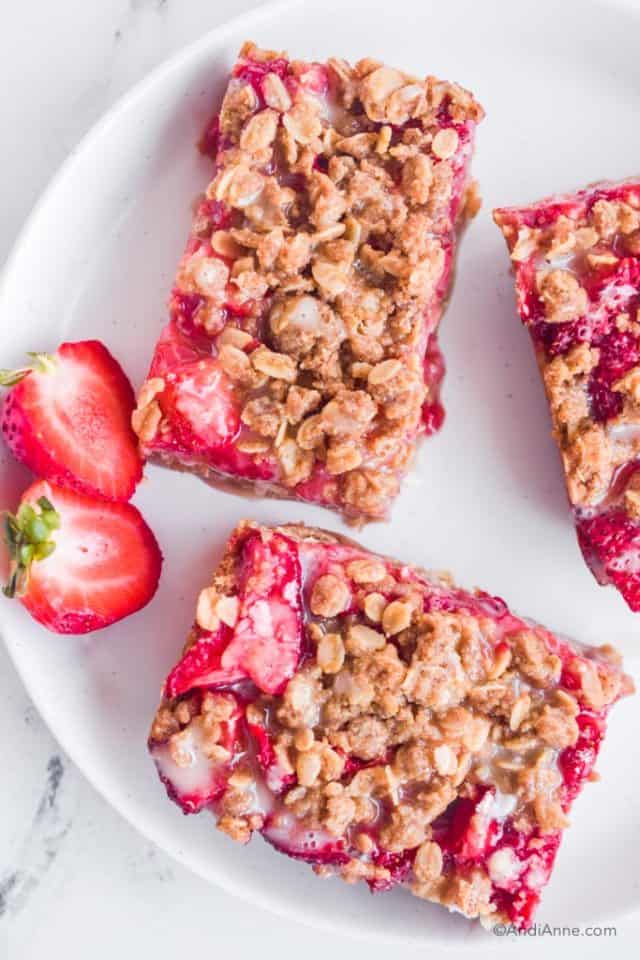 Strawberry Oatmeal Bars - Sweet, Crumbly and Slightly Tart